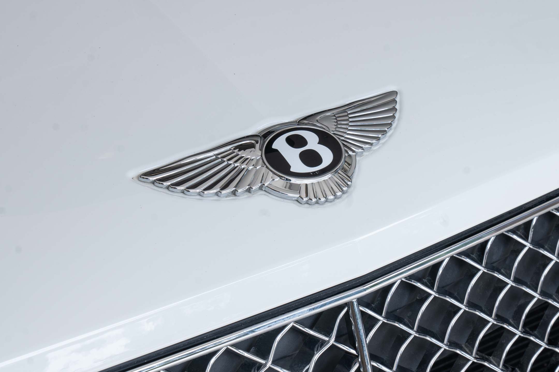 BENTLEY BENTAYGA V8 Facelift - Big Boy Toyz