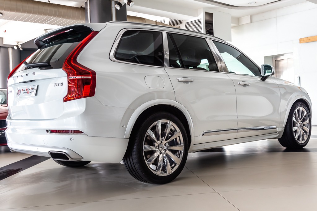 Volvo XC90 Excellence Lounge - Big Boy Toyz