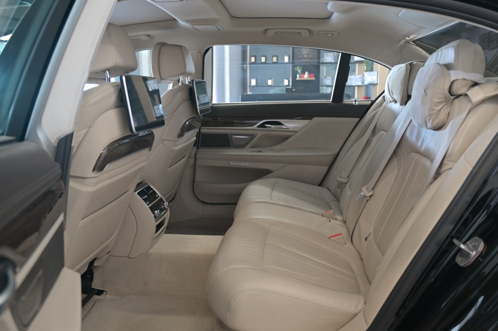 BMW 730LD DPE - Big Boy Toyz