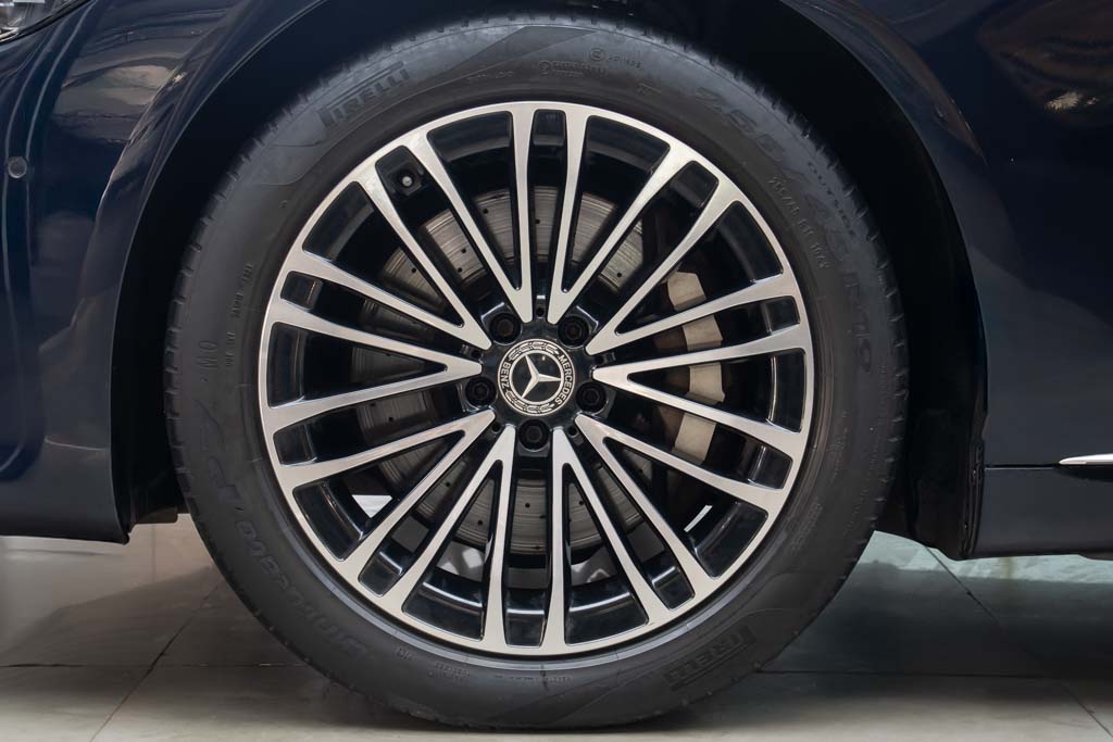 Mercedes Benz S350d - Big Boy Toyz